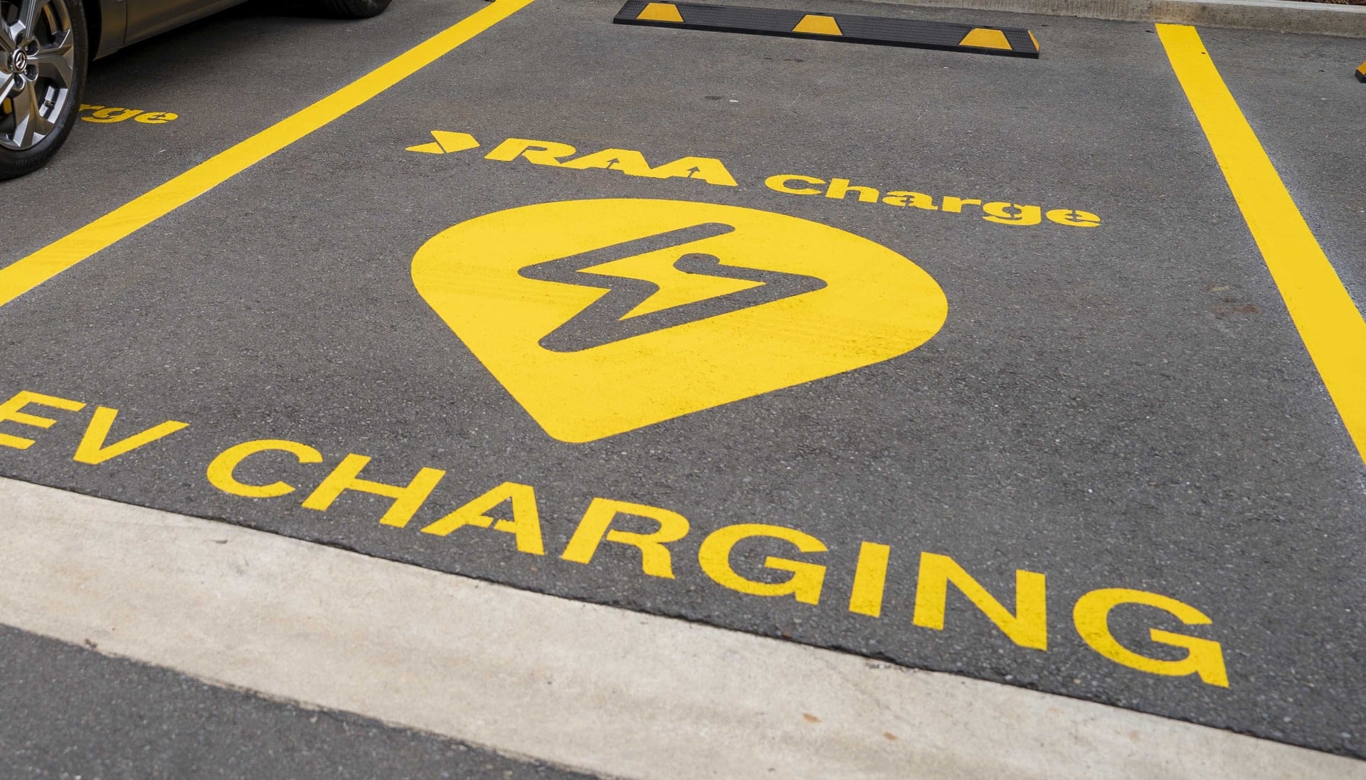 Can I be fined for ‘ICE-ing’? | sa move The RAA Magazine