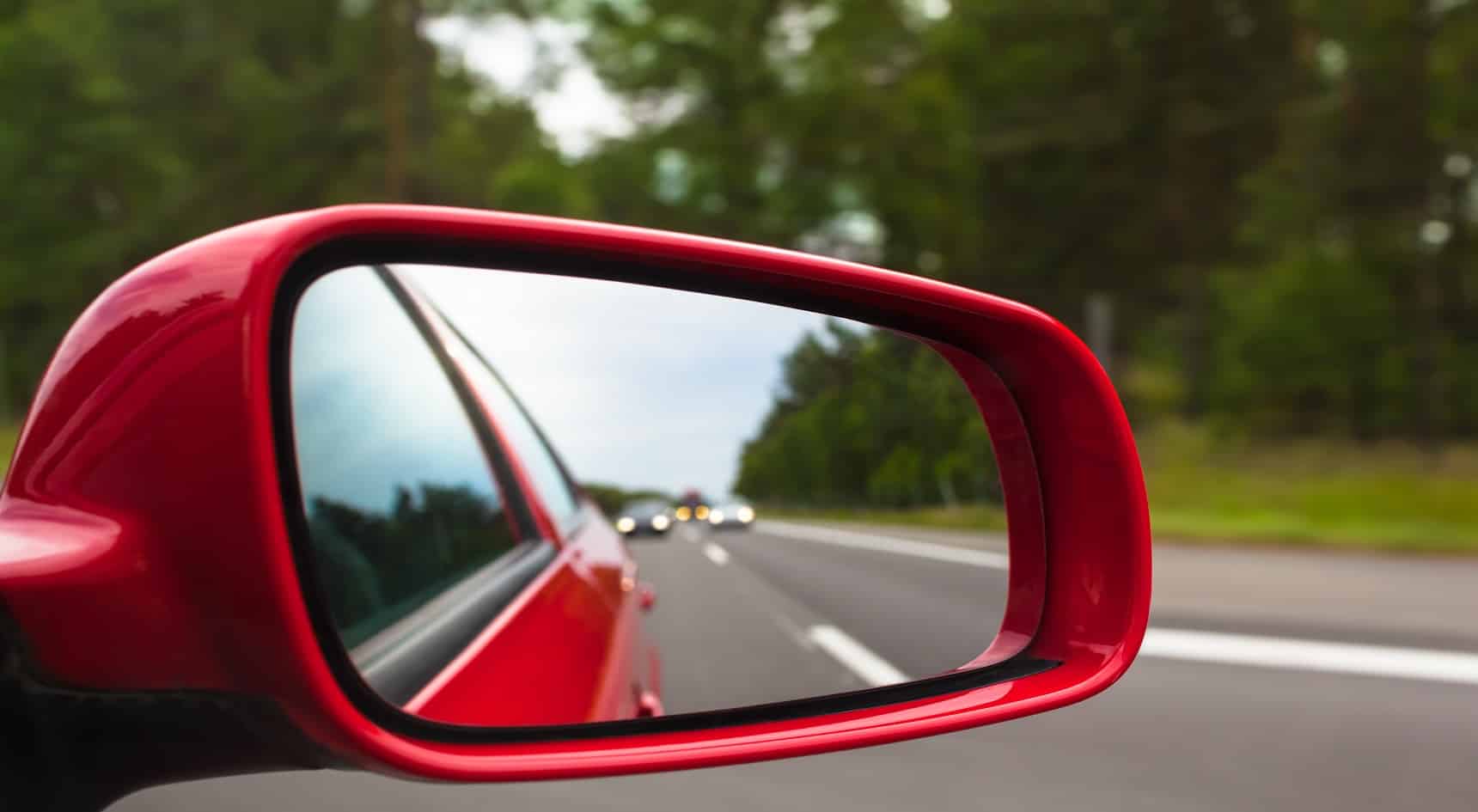 Why objects appear closer in side mirrors? | samotor The RAA Magazine