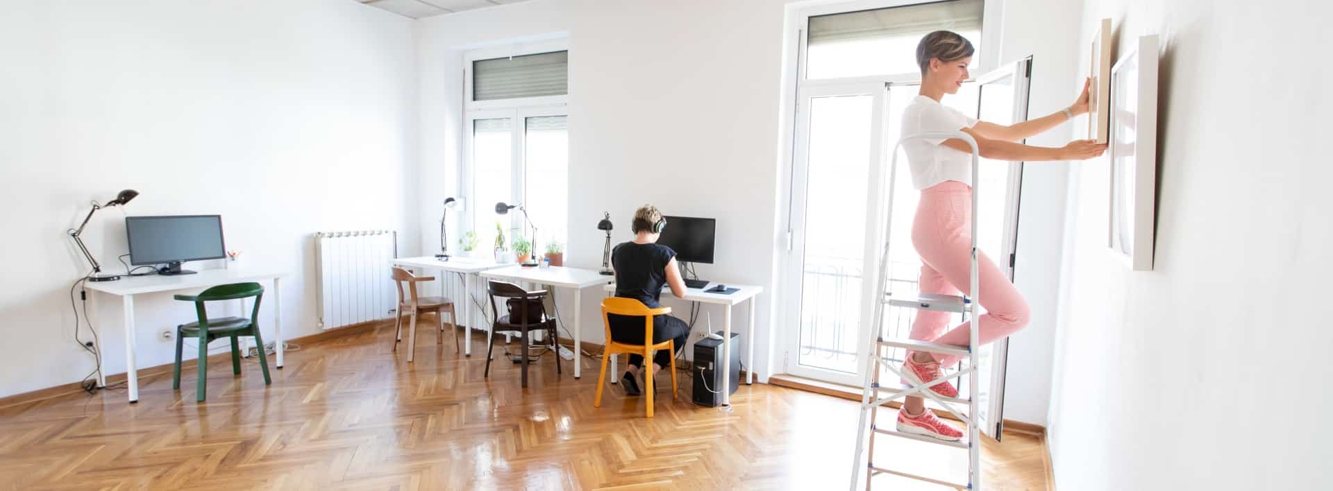 How to hang a picture | sa move The RAA Magazine