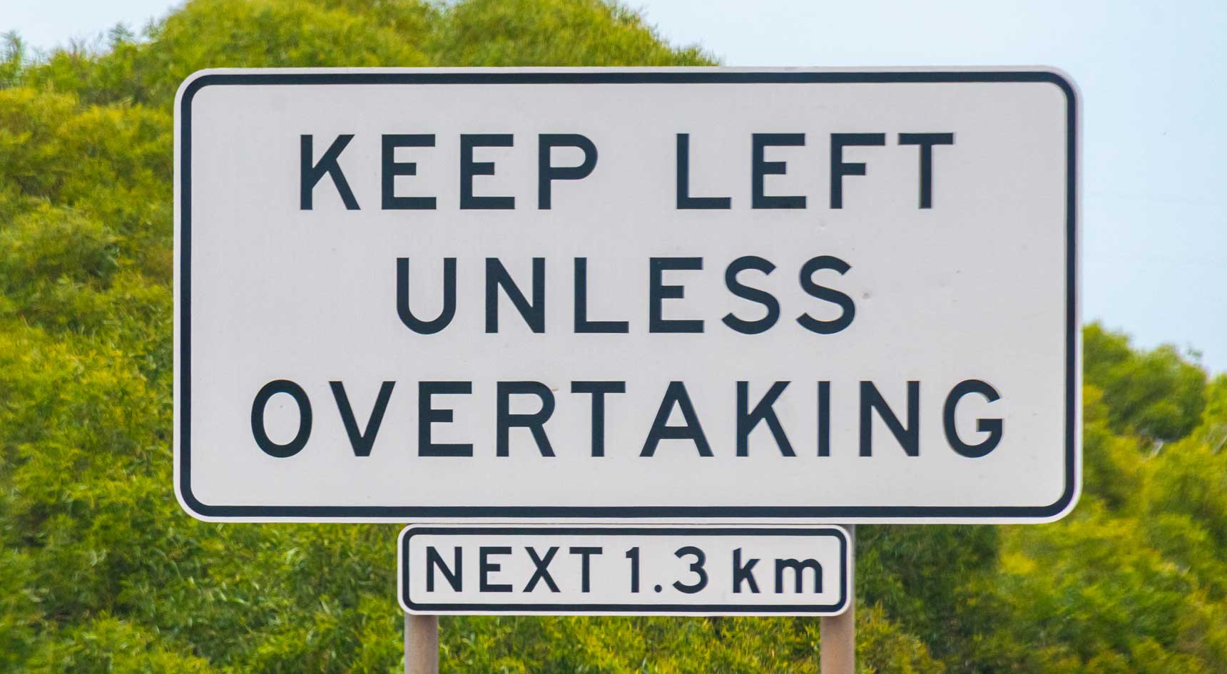 The keep left rule motorists don't know | sa move The RAA Magazine